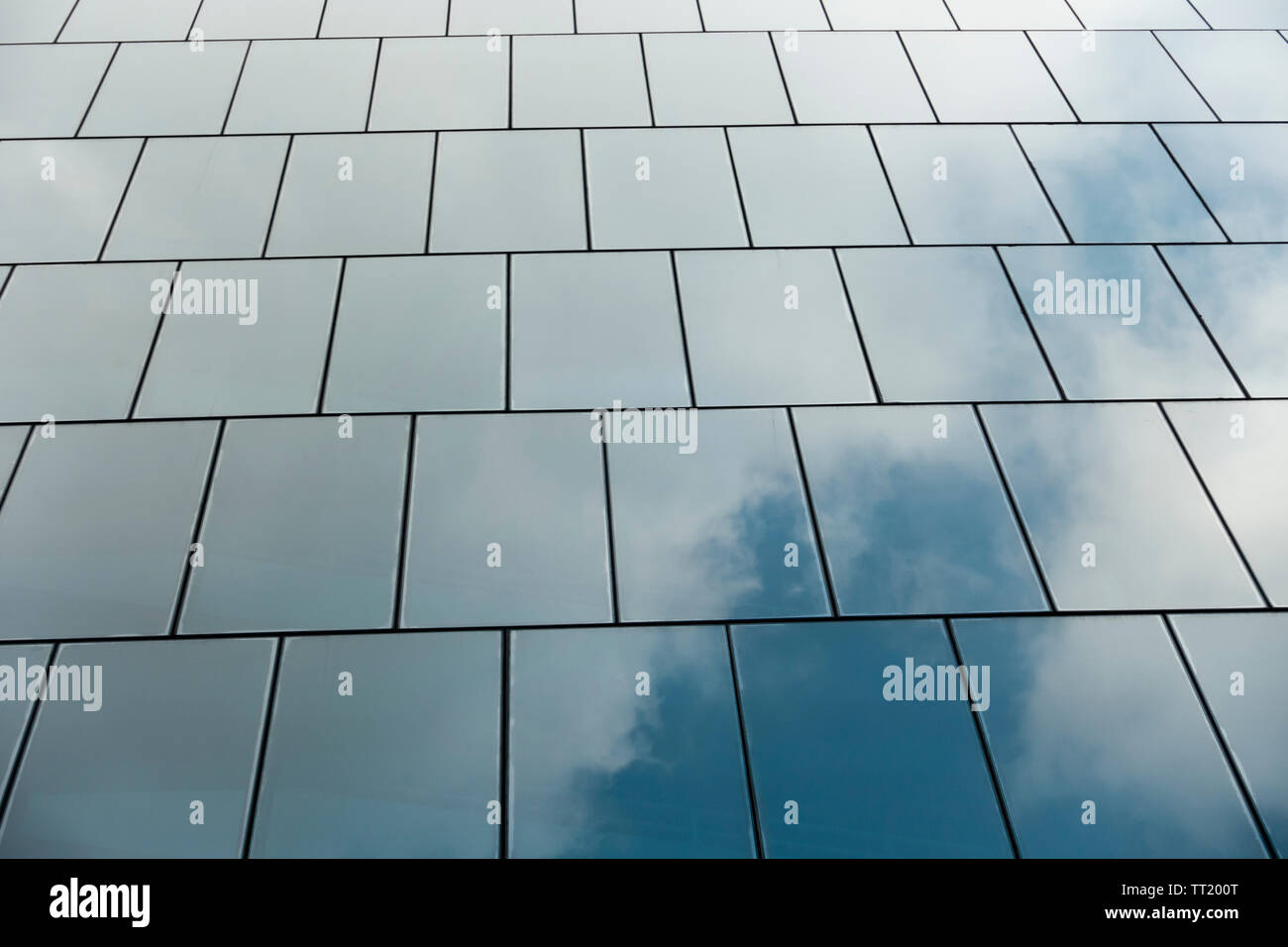glass building reflection of sky Stock Photo - Alamy