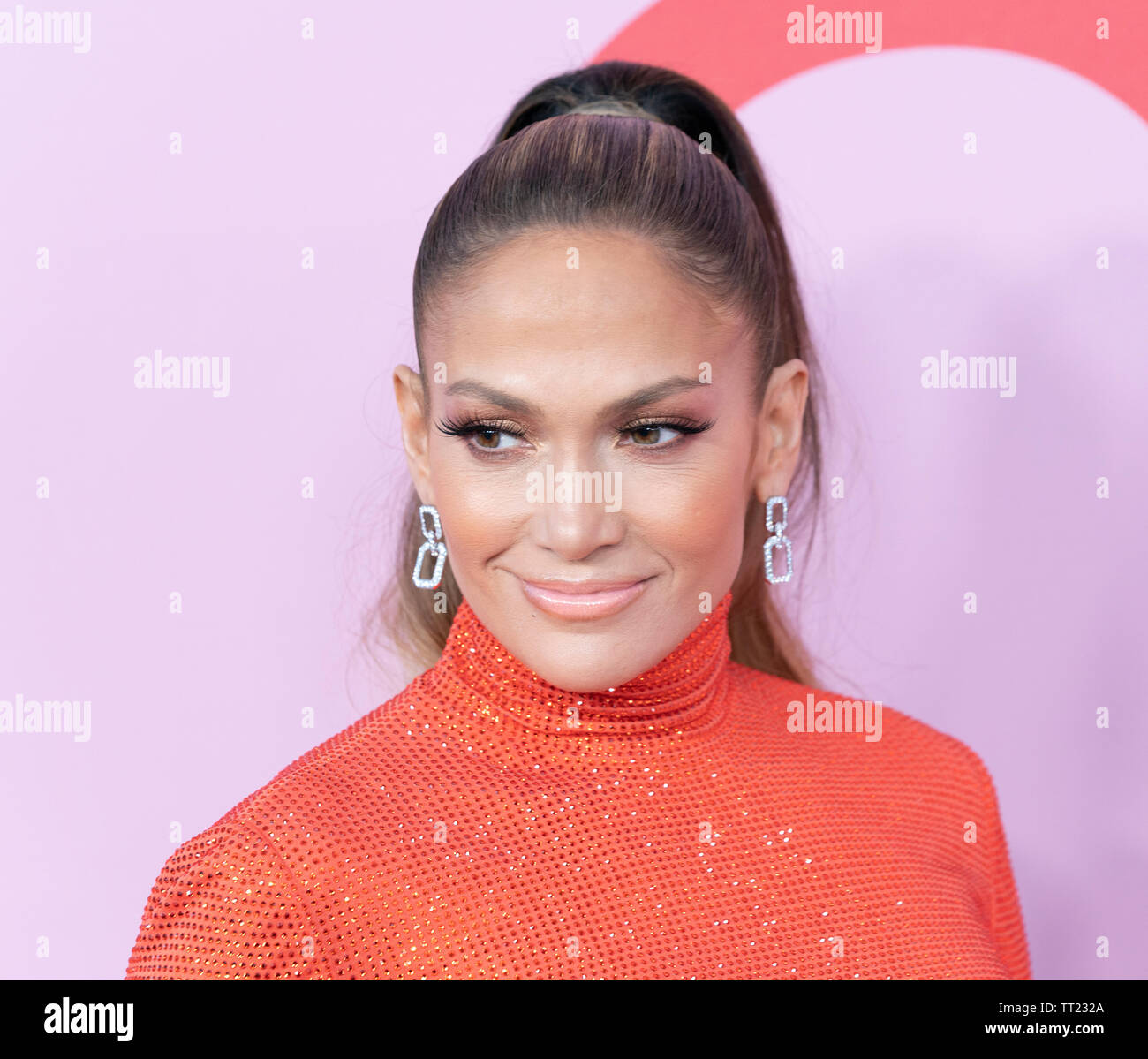 Jennifer Ralph's Instagram, Twitter & Facebook on IDCrawl