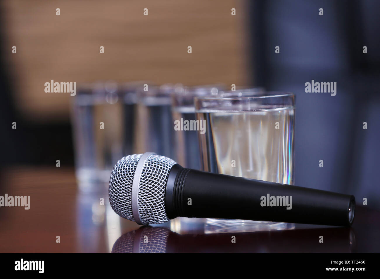 Water microphone hi-res stock photography and images - Alamy