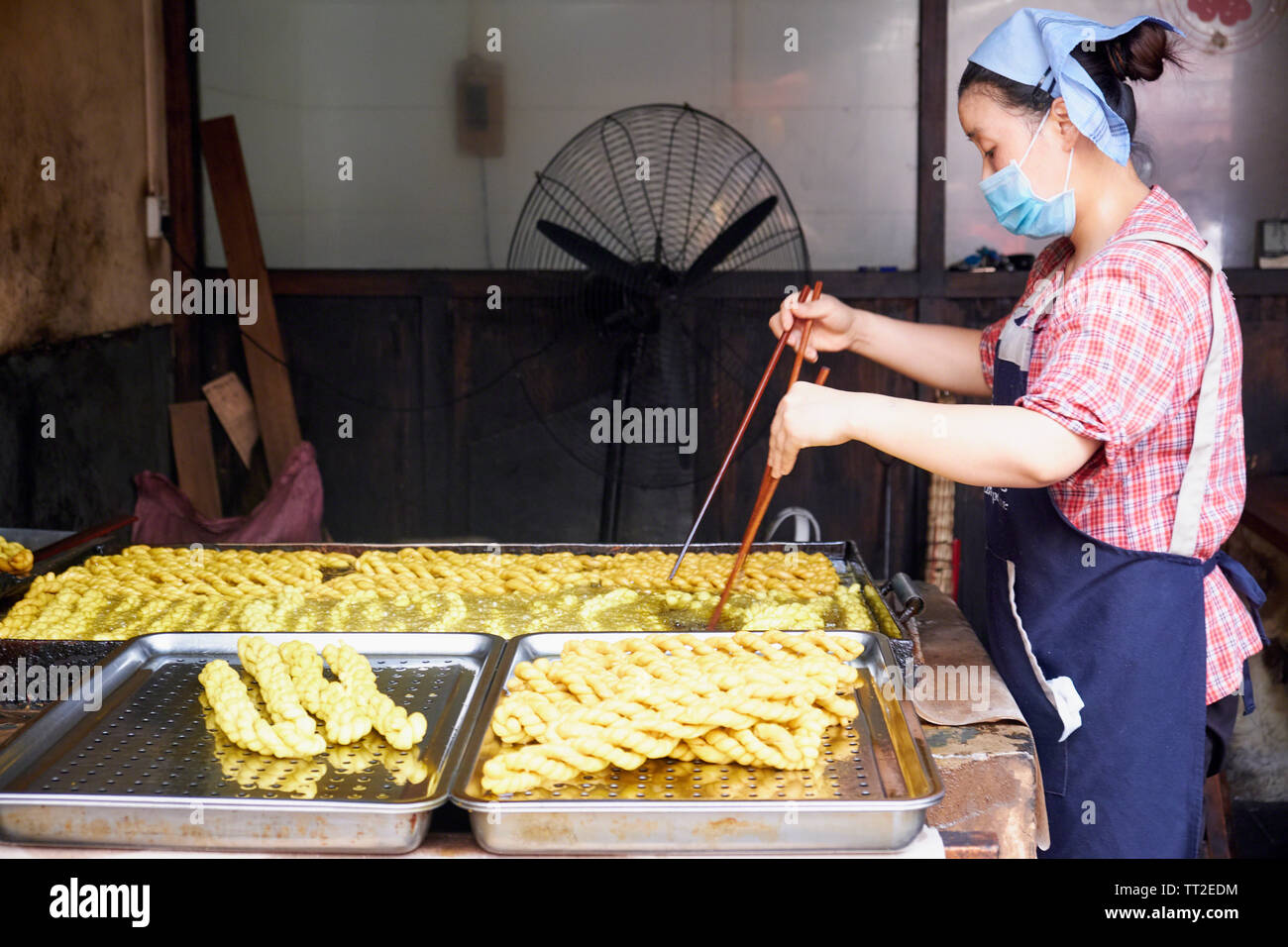 Twisted chinese pretzel hi-res stock photography and images - Alamy