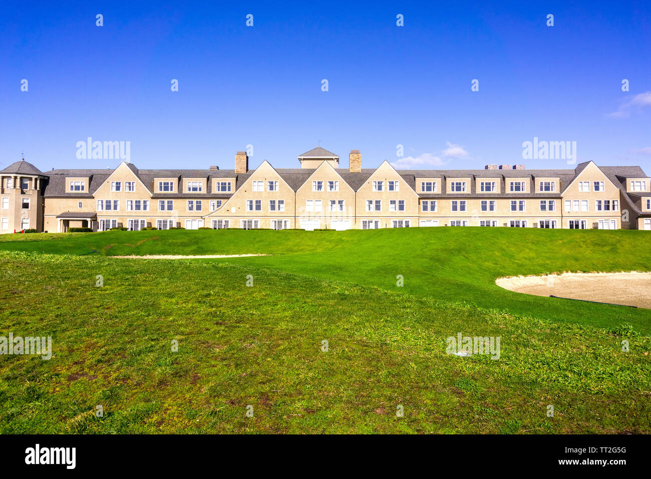 Putting on the ritz hi-res stock photography and images - Alamy