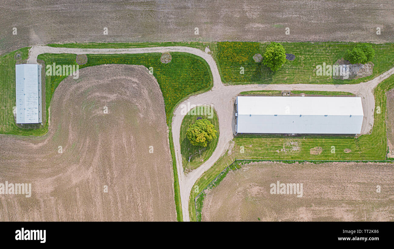 Aerial view farm barns crops hi-res stock photography and images - Alamy
