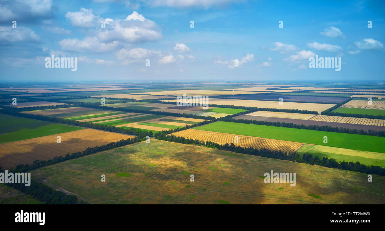 Ireland lush green fields hi-res stock photography and images - Alamy