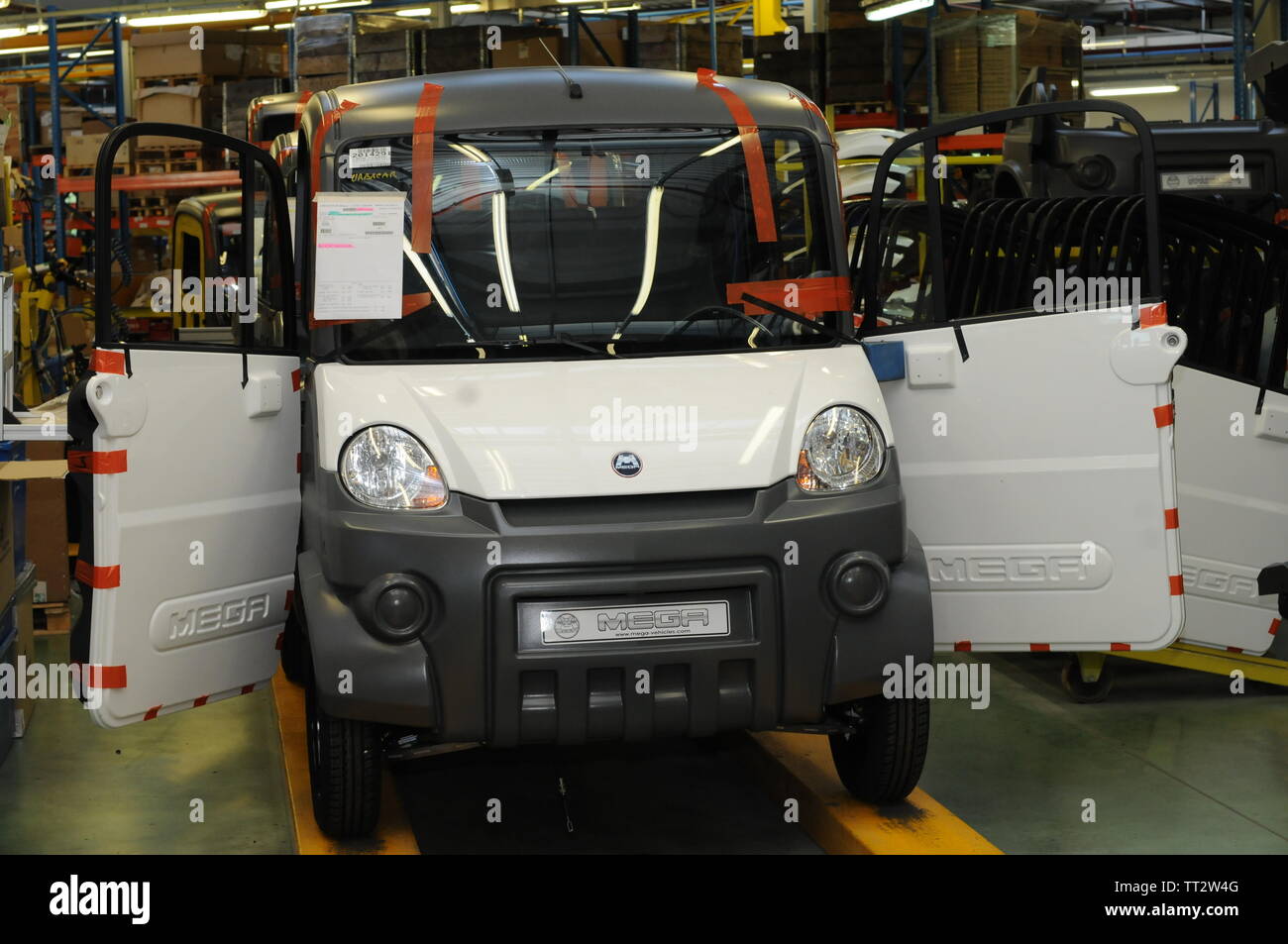 Voitures sans permis hi-res stock photography and images - Alamy