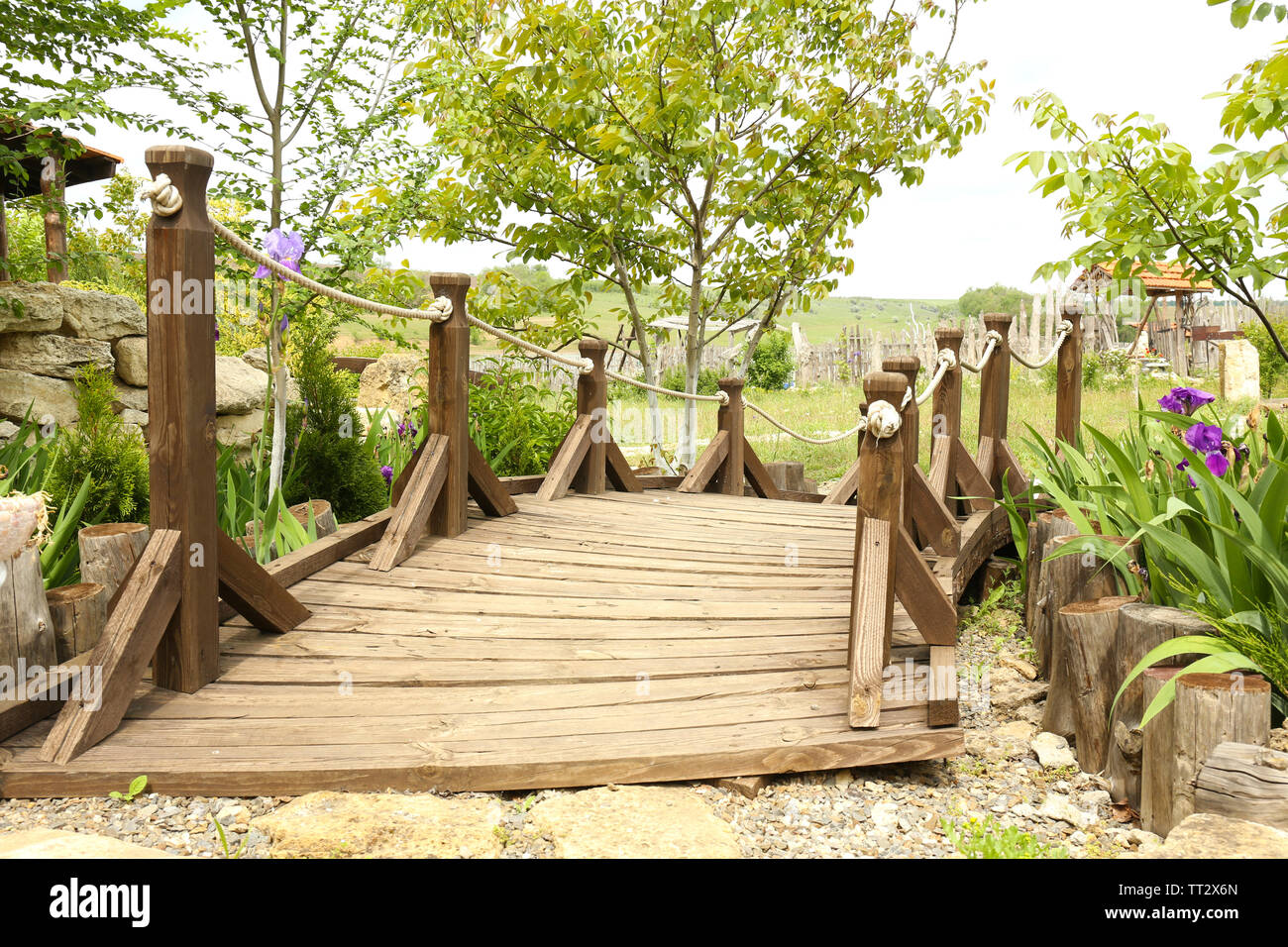 Retro wooden bridge hi-res stock photography and images - Alamy