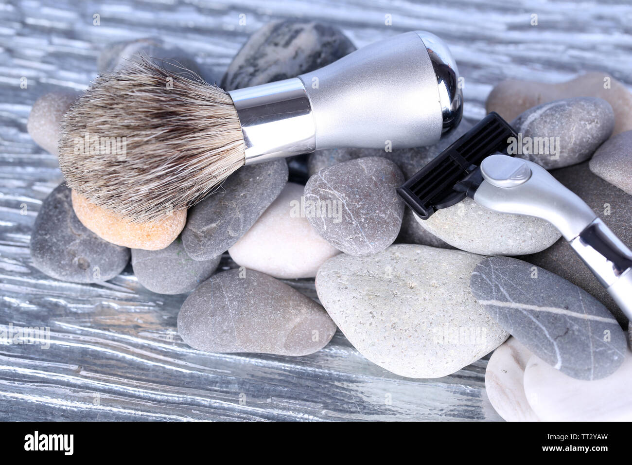 Razor stones hi-res stock photography and images - Alamy
