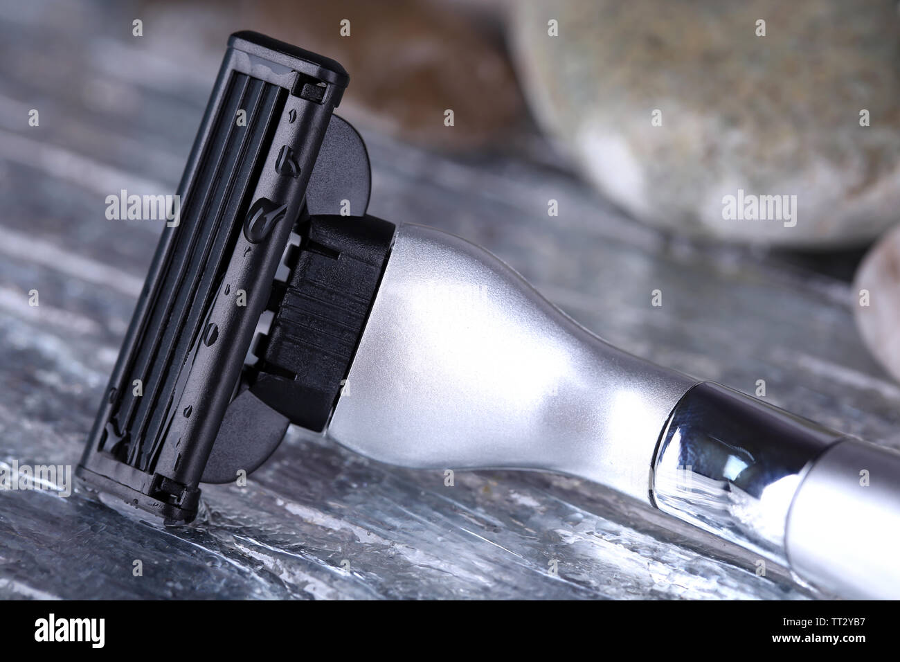 Razor stones hi-res stock photography and images - Alamy