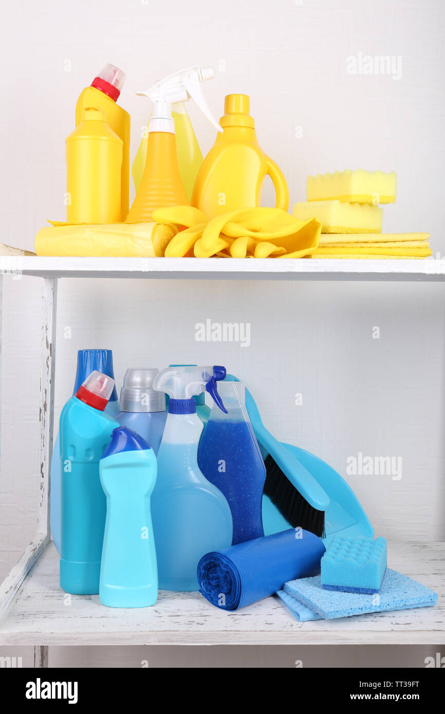 Cleaning products on shelf Stock Photo - Alamy