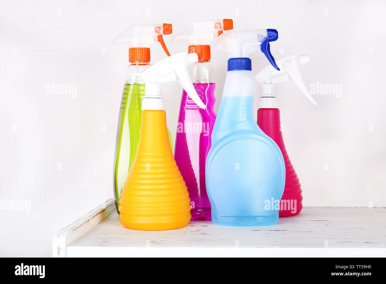 Cleaning products on shelf Stock Photo - Alamy