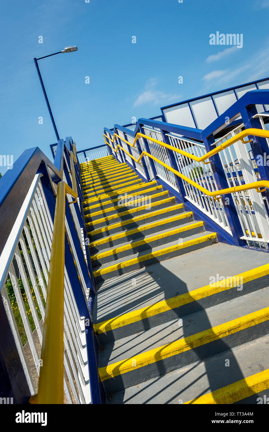 Outside steps and handrail hi-res stock photography and images - Alamy