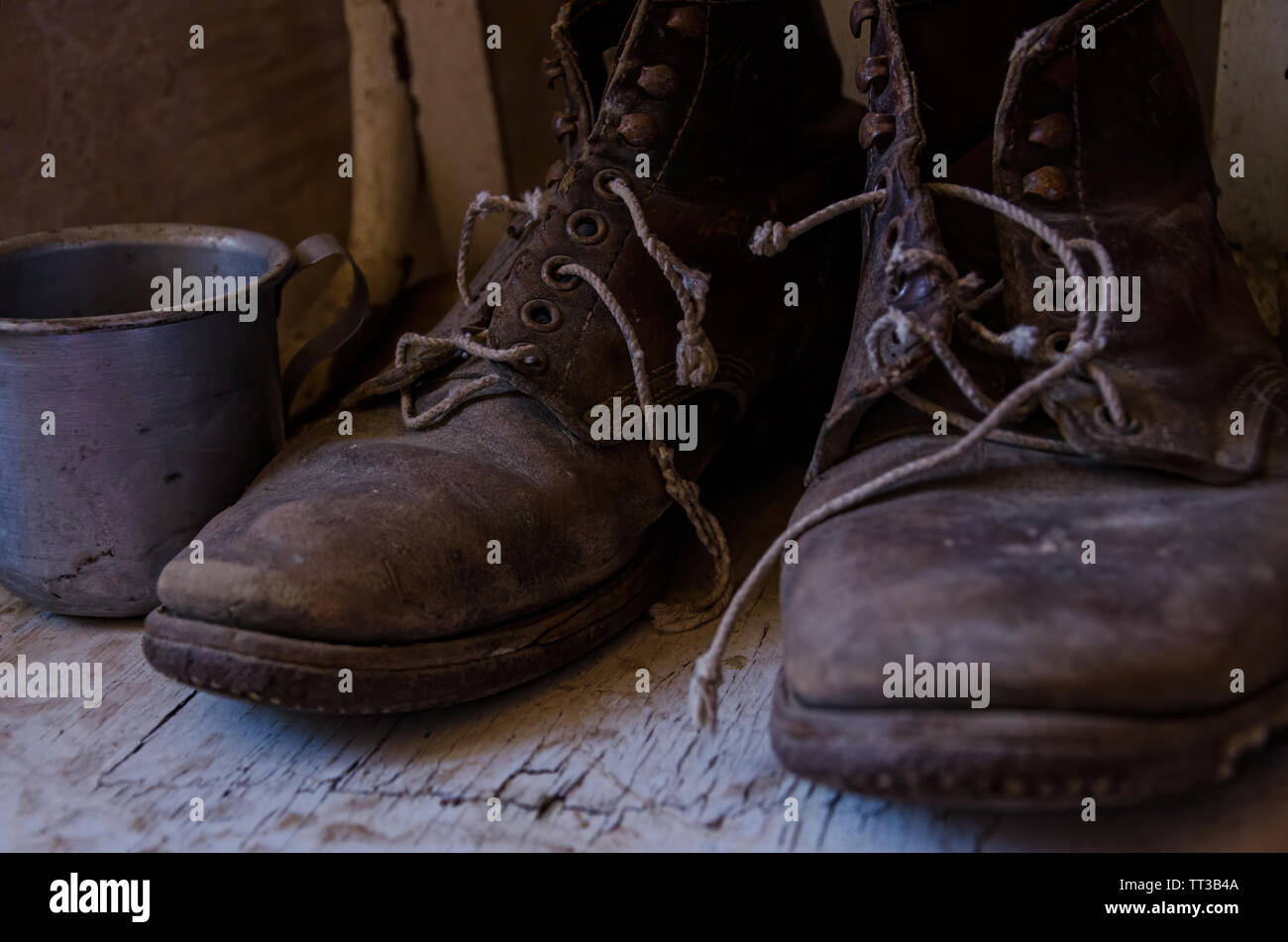 Rugged outdoor boots hi-res stock photography and images - Alamy