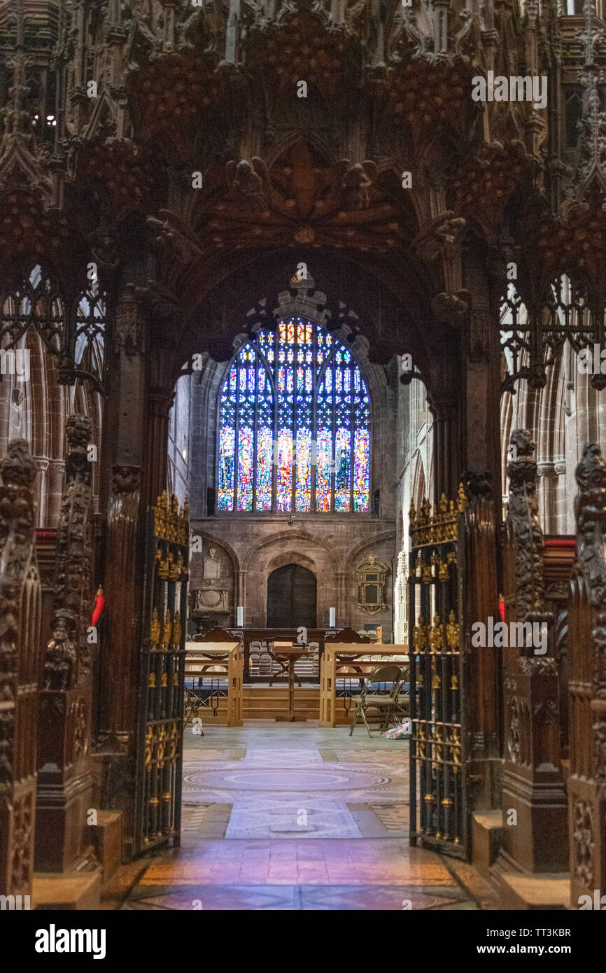 Chester Cathedral Interior Stock Photo - Alamy