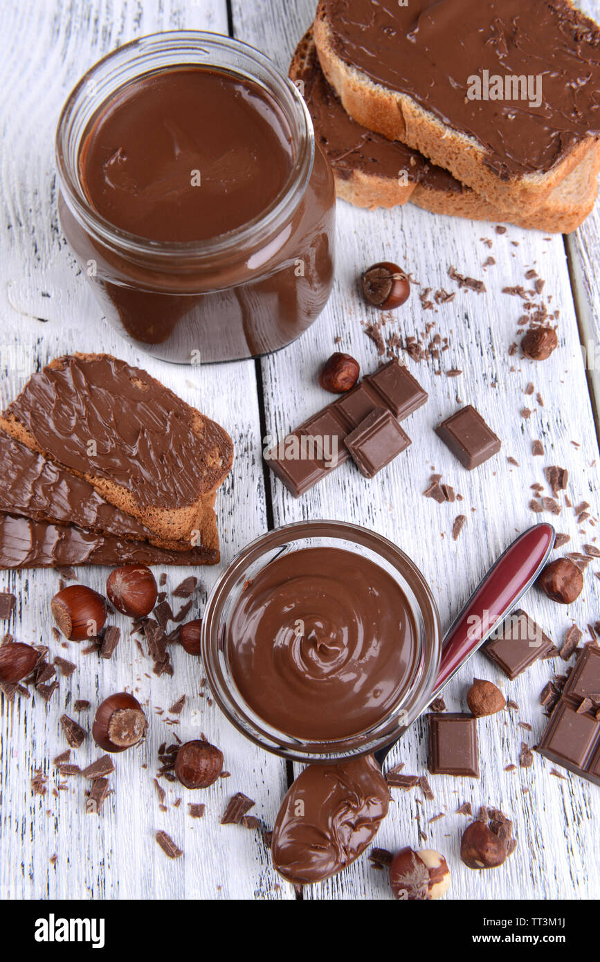 Sweet chocolate cream in bowl on table close-up Stock Photo - Alamy