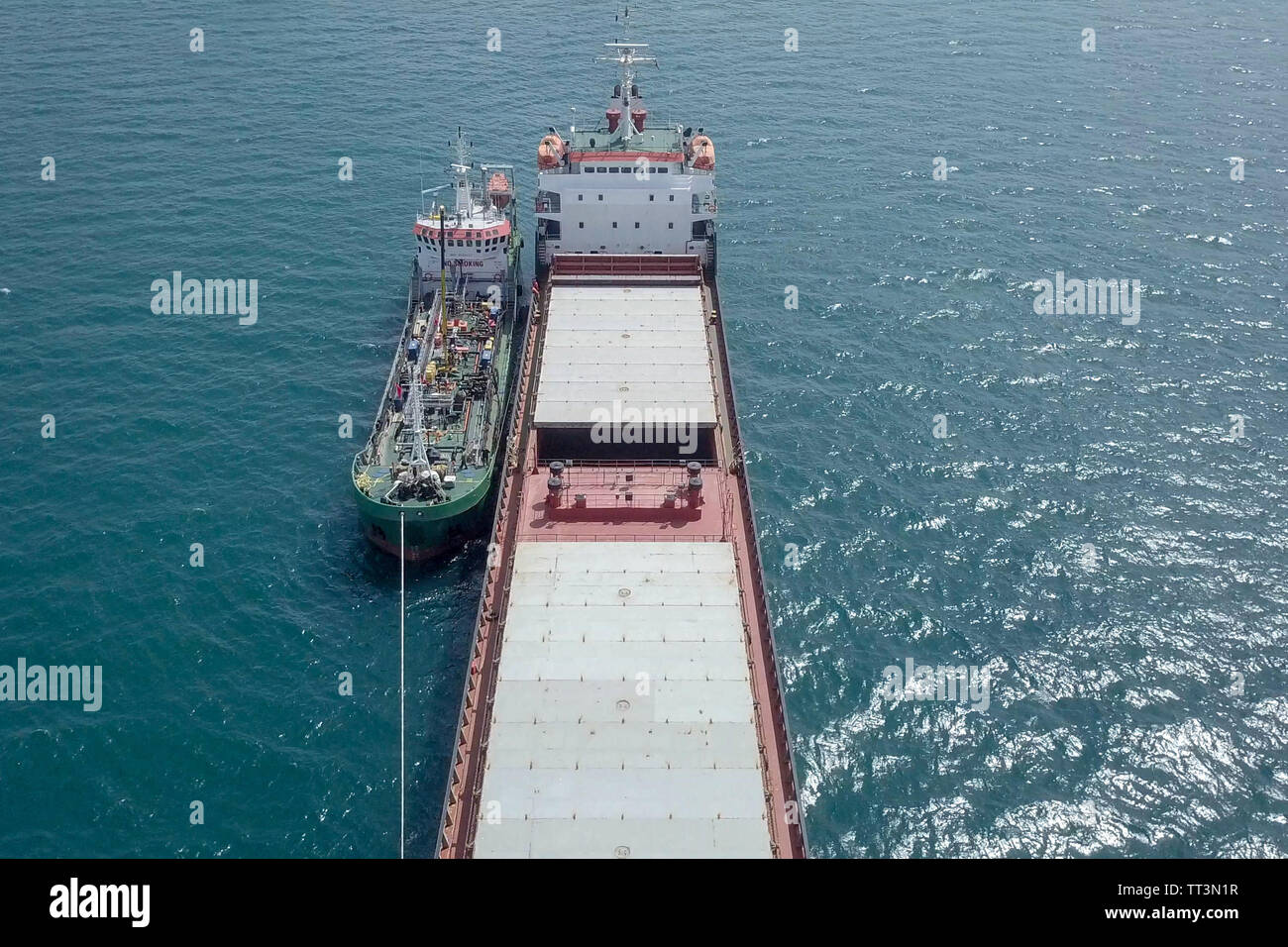 Refueling ship hi-res stock photography and images - Alamy