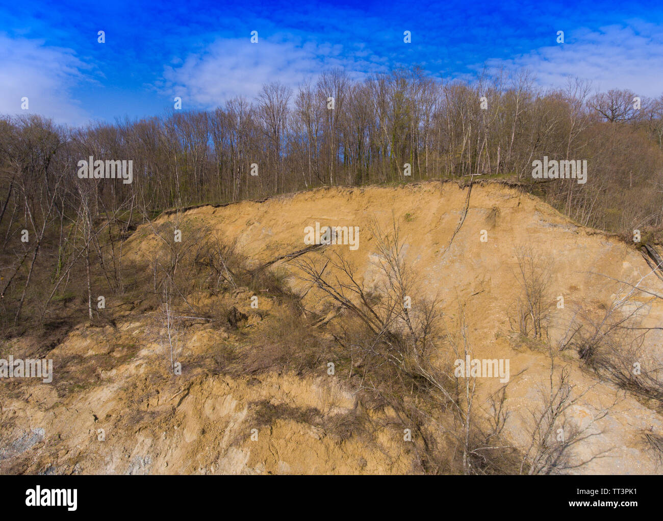 Crumbling sandy soil hi-res stock photography and images - Alamy
