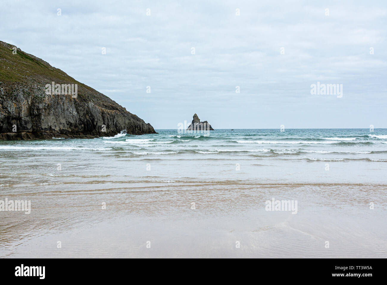 Broad haven south beach pembrokeshire hi-res stock photography and ...