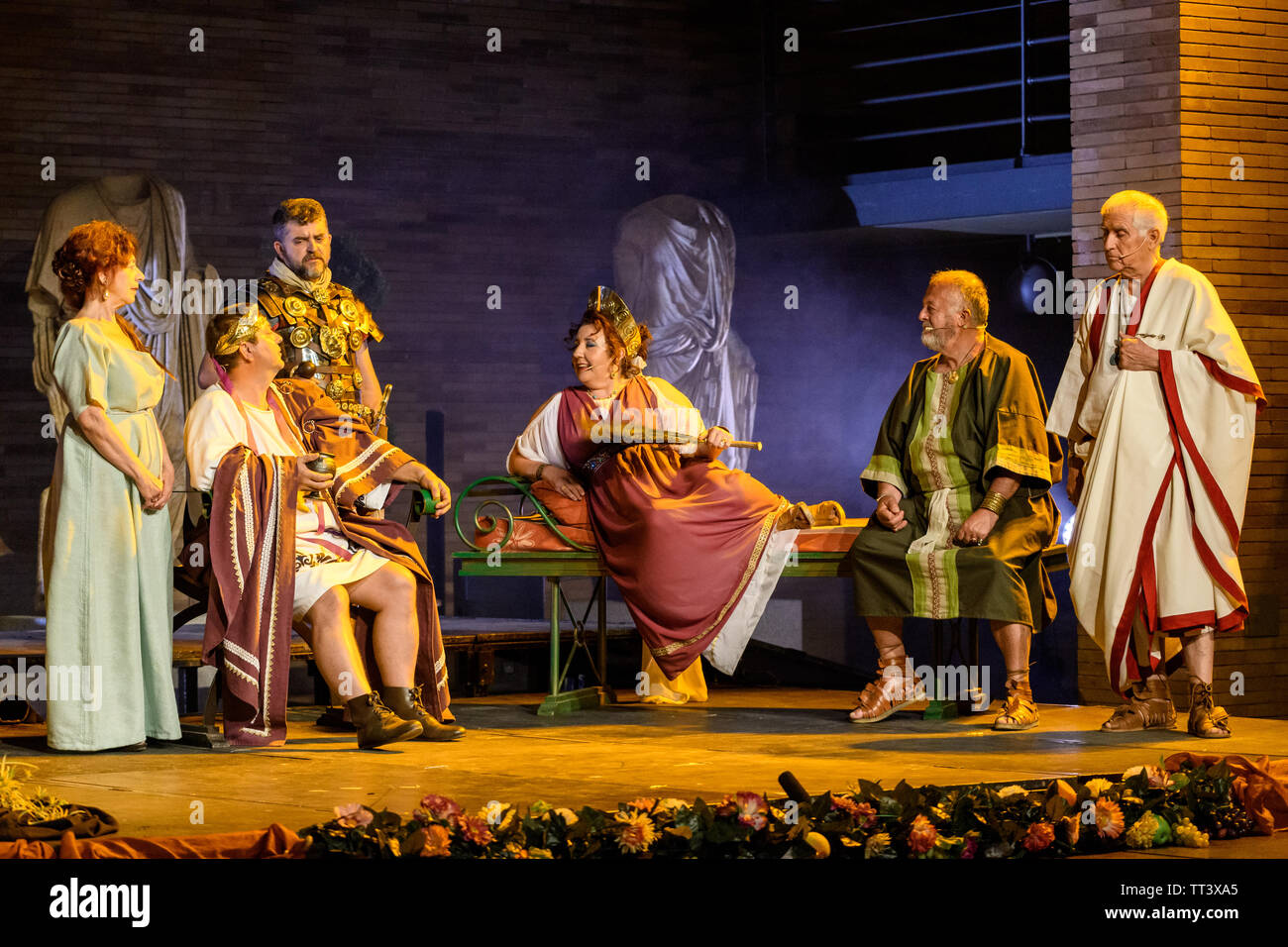 Roman actor tragedy hi-res stock photography and images - Alamy