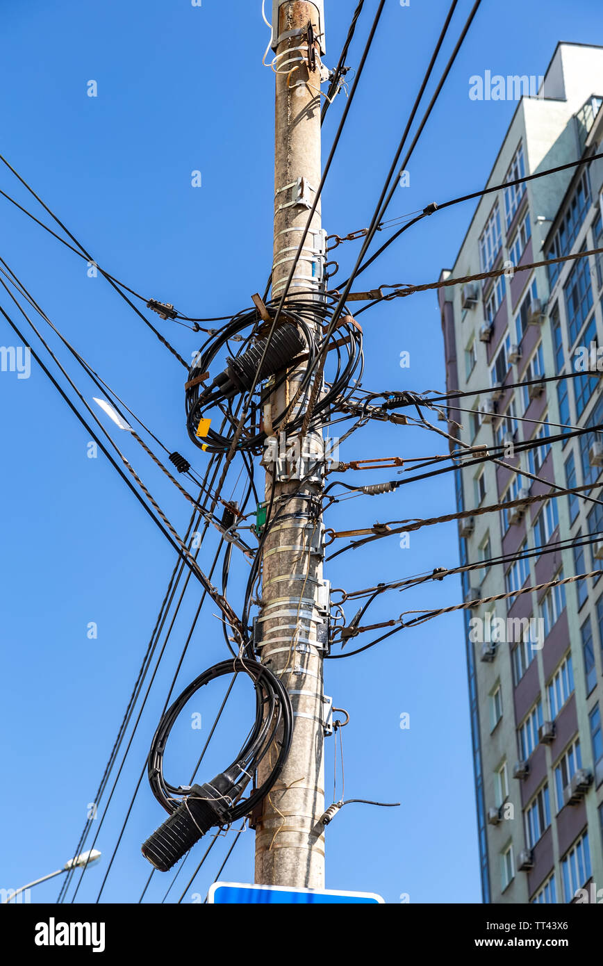Jumble of electric cables hi-res stock photography and images - Alamy