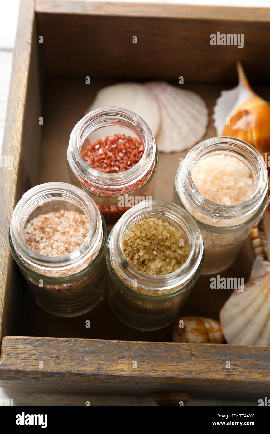 Box different sea shells hi-res stock photography and images - Alamy
