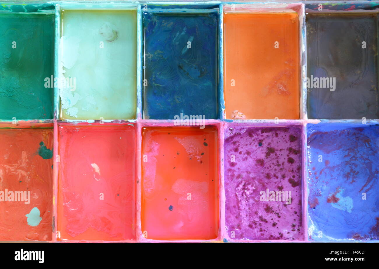 oil color in plastic tray Stock Photo - Alamy