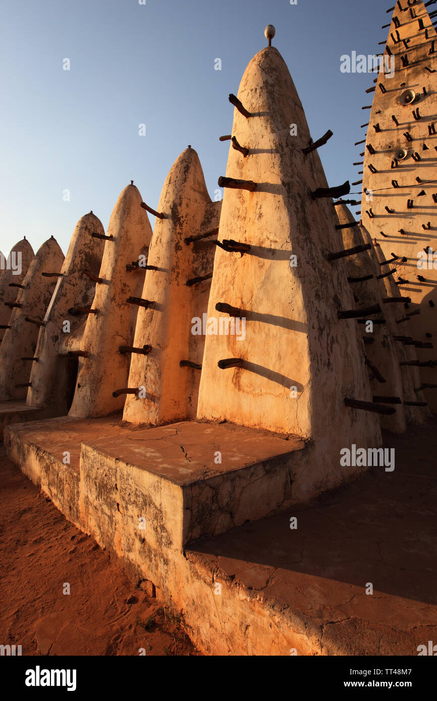 Grand Mosque in Burkina Faso, Bobo Dioulasso, Africa Stock Photo - Alamy