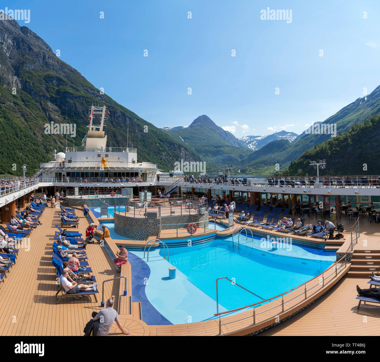 Tui cruises norway hi-res stock photography and images - Alamy