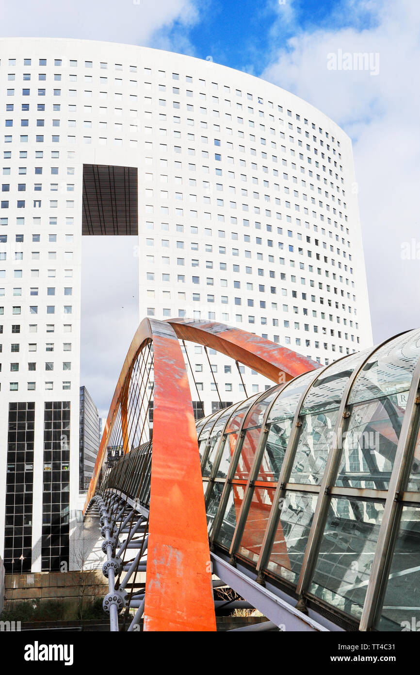 Japan bridge paris hi-res stock photography and images - Alamy