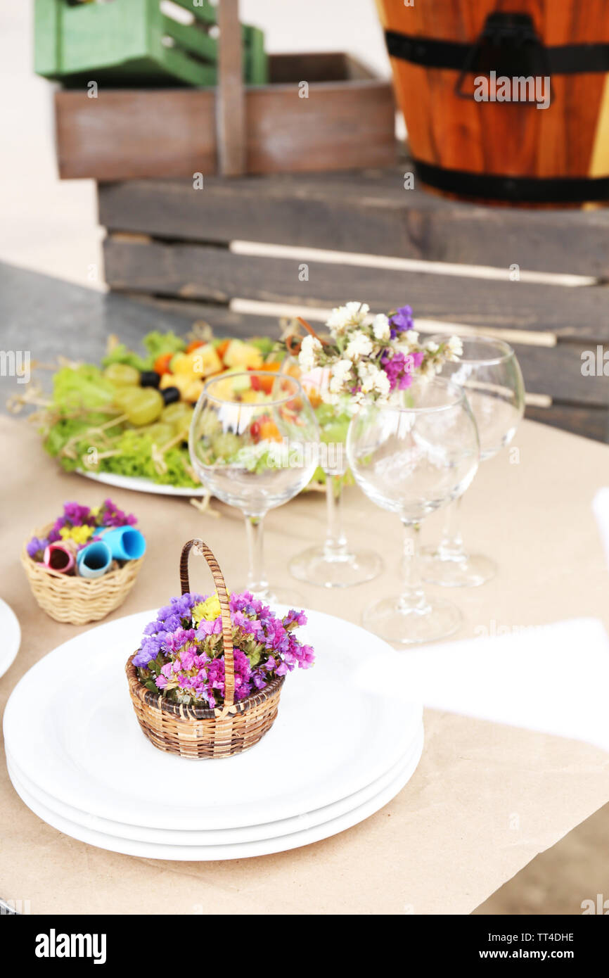 Buffet table with dishware waiting for guests Stock Photo - Alamy