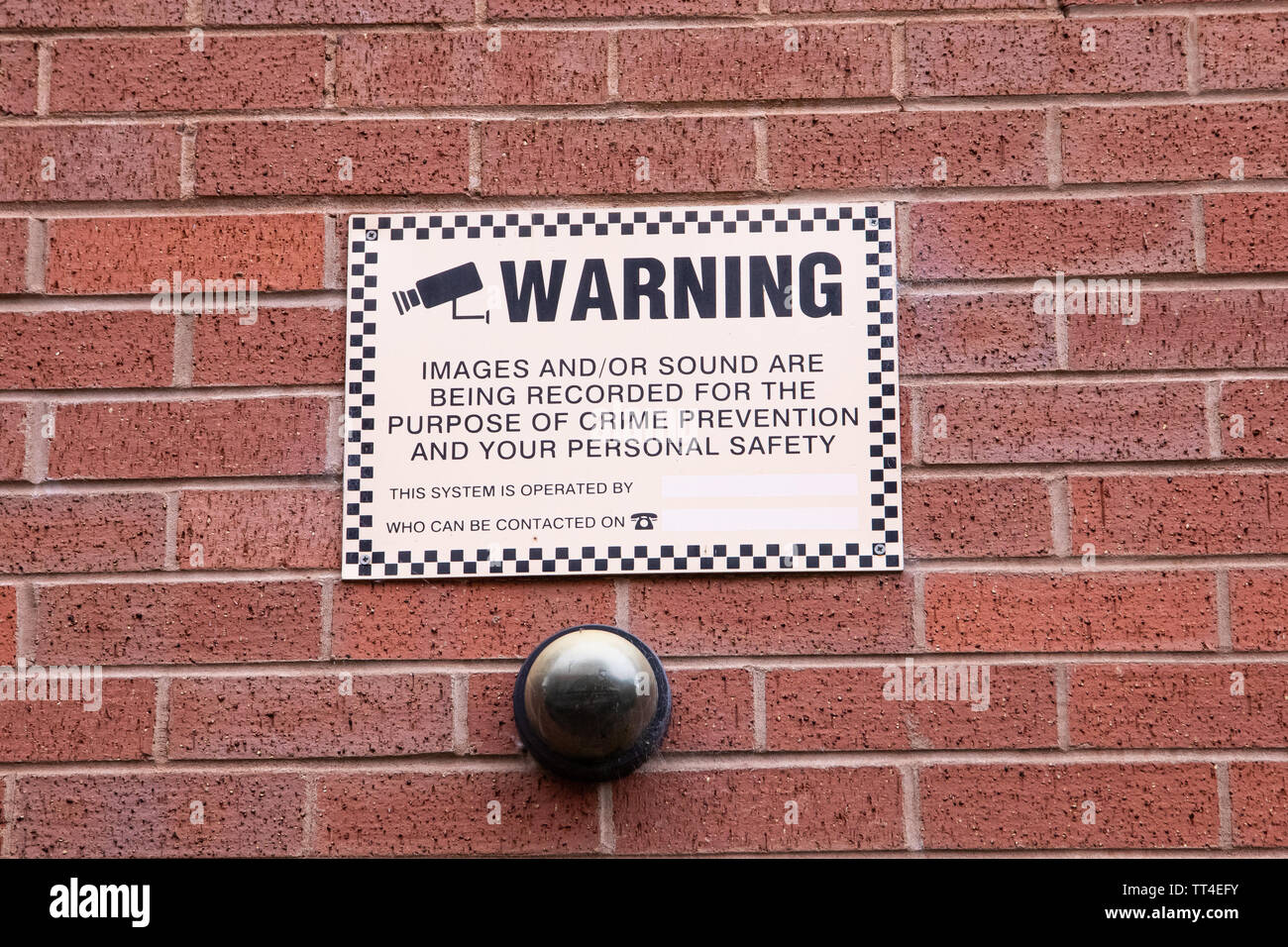 Security camera warning hi-res stock photography and images - Alamy