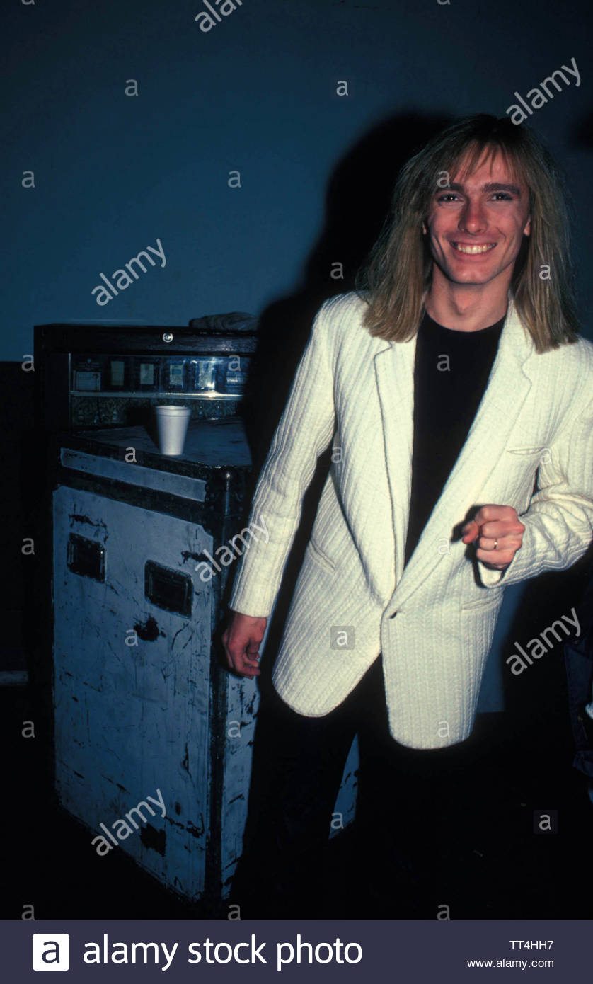 Robin Zander Cheap Trick Stock Photos & Robin Zander Cheap Trick Stock ...