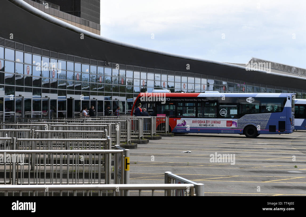 Swansea bus hi-res stock photography and images - Alamy