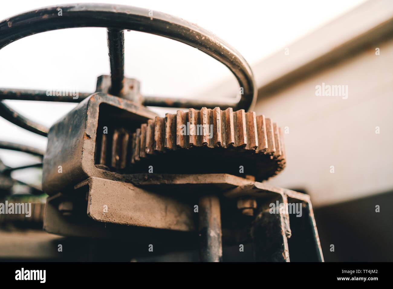 Gear box cogs hi-res stock photography and images - Alamy