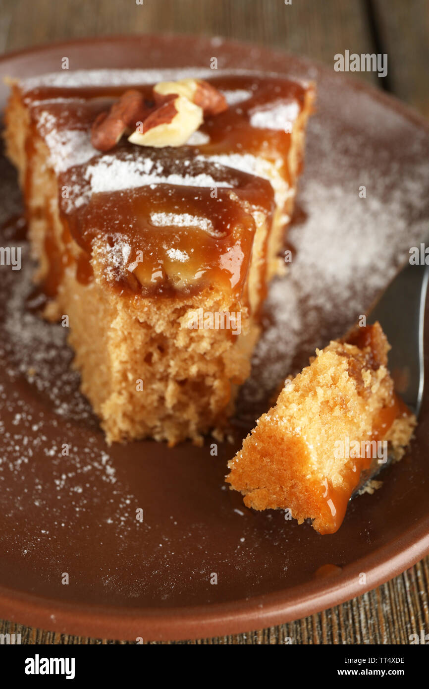 Half eaten birthday cake hi-res stock photography and images - Alamy