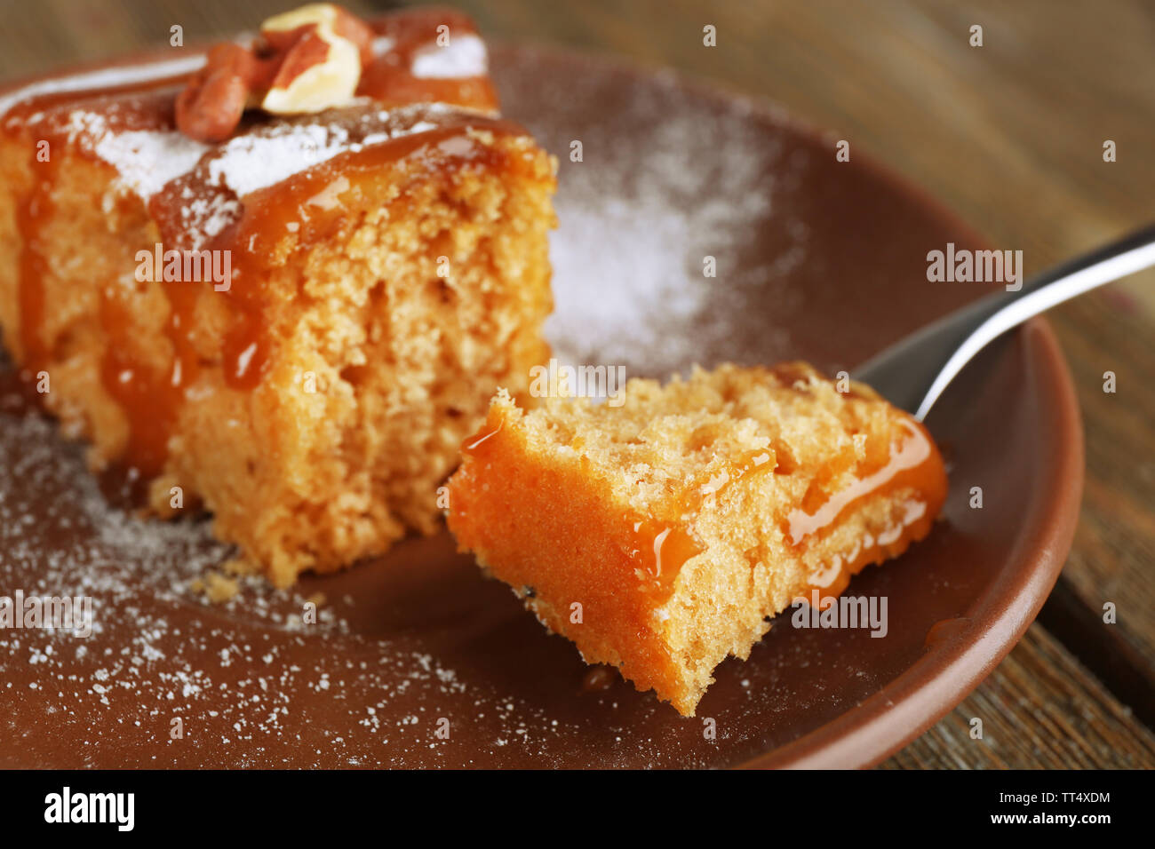 Half eaten birthday cake hi-res stock photography and images - Alamy