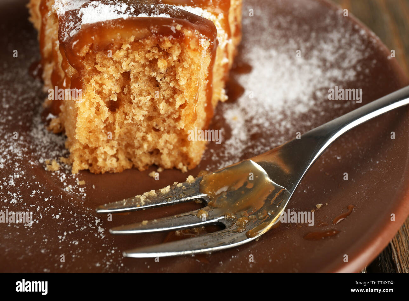 Half eaten birthday cake hi-res stock photography and images - Alamy