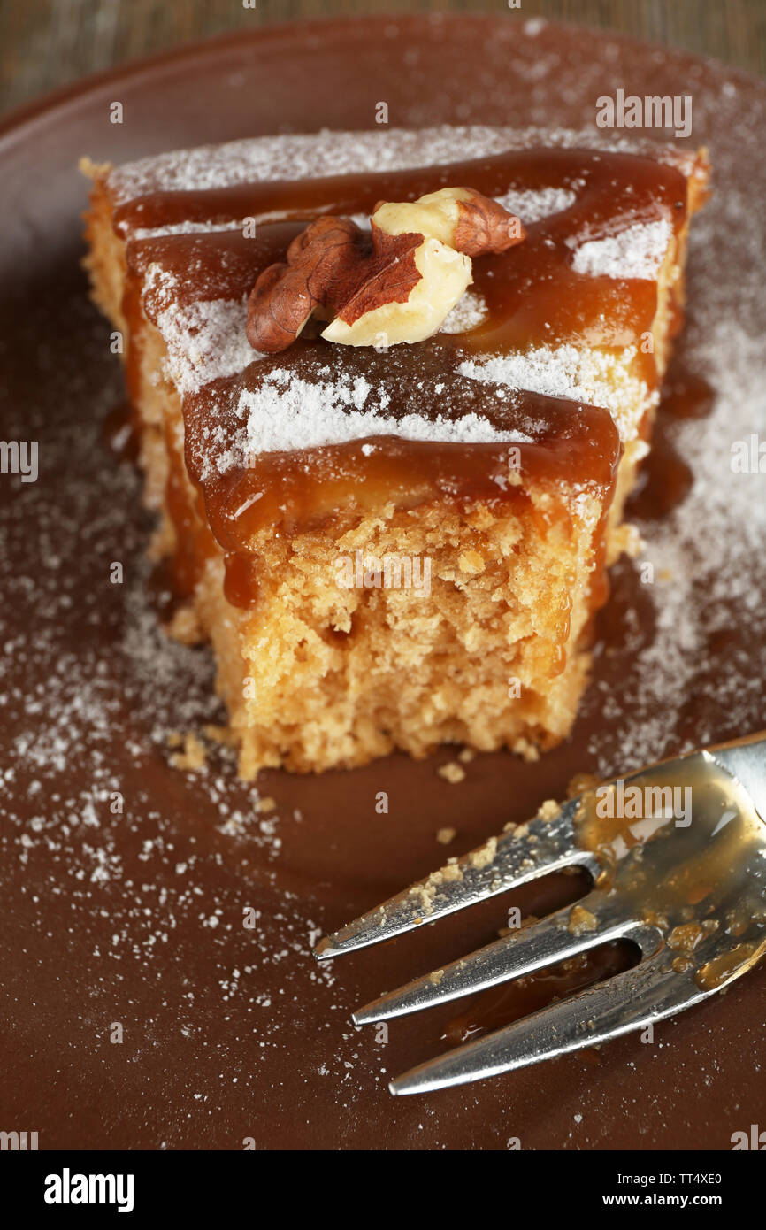 Half eaten birthday cake hi-res stock photography and images - Alamy