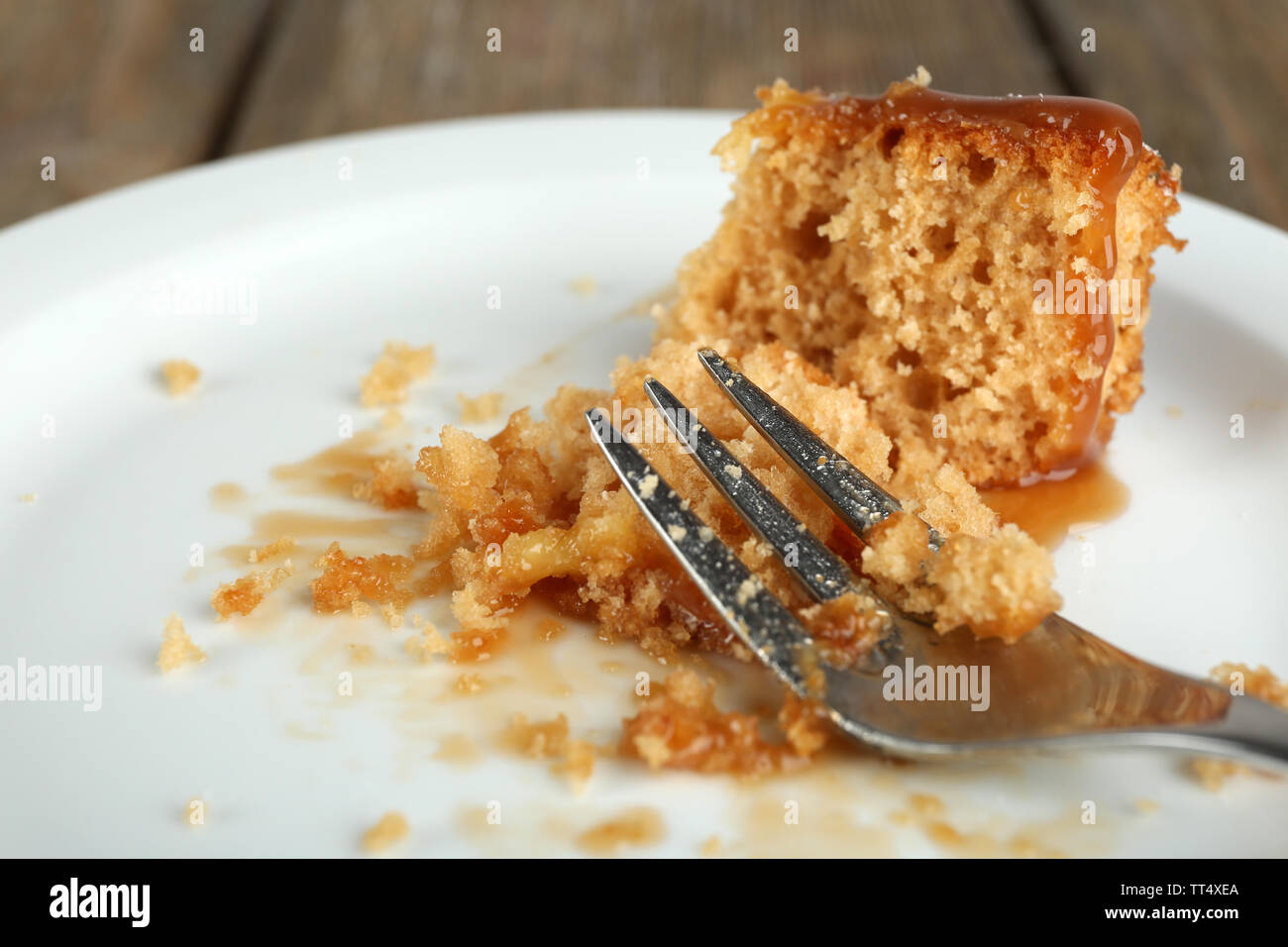 Half eaten birthday cake hi-res stock photography and images - Alamy