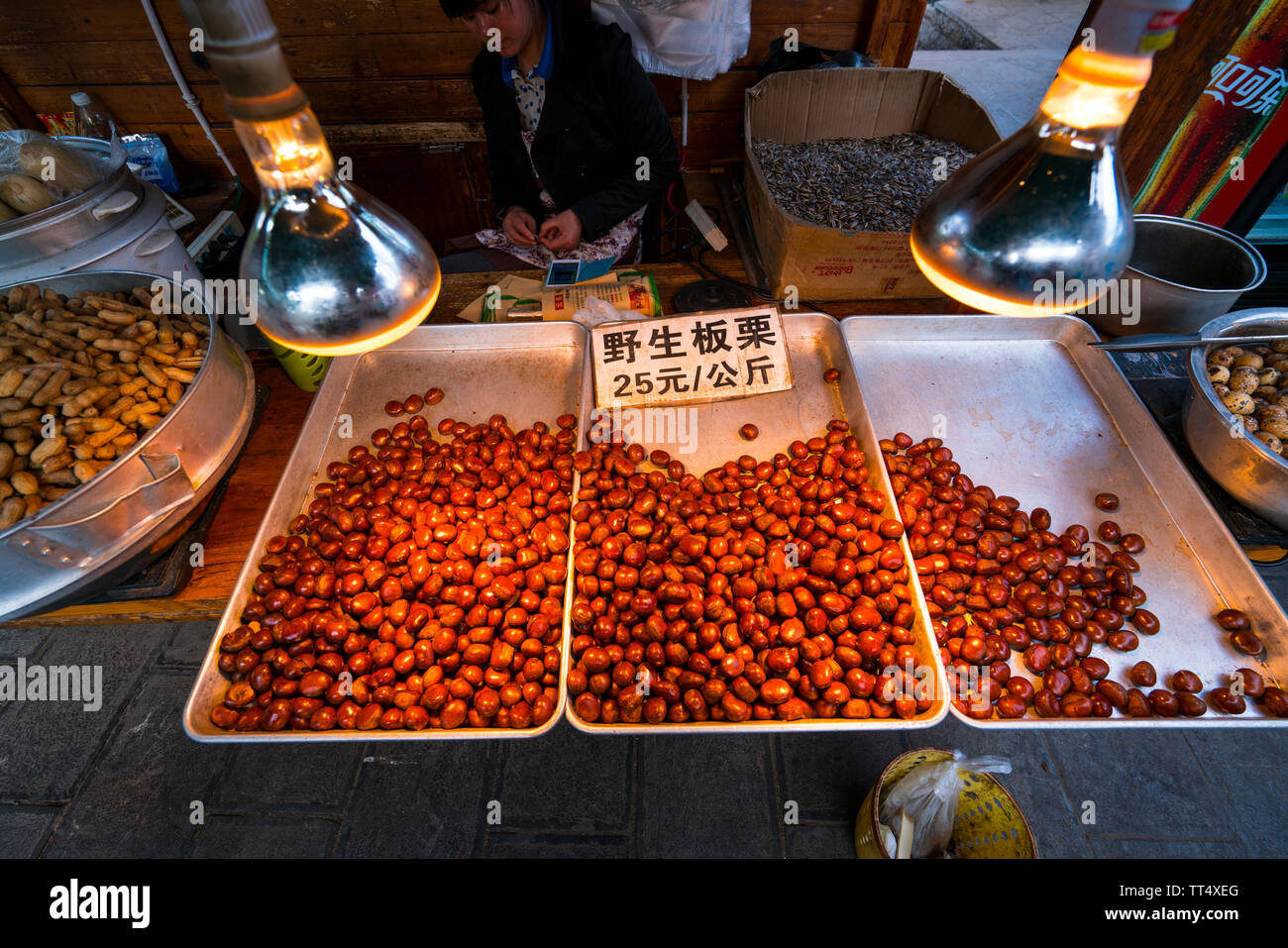 Traditional fast food and snacks, street stall, Green Lake Park ...