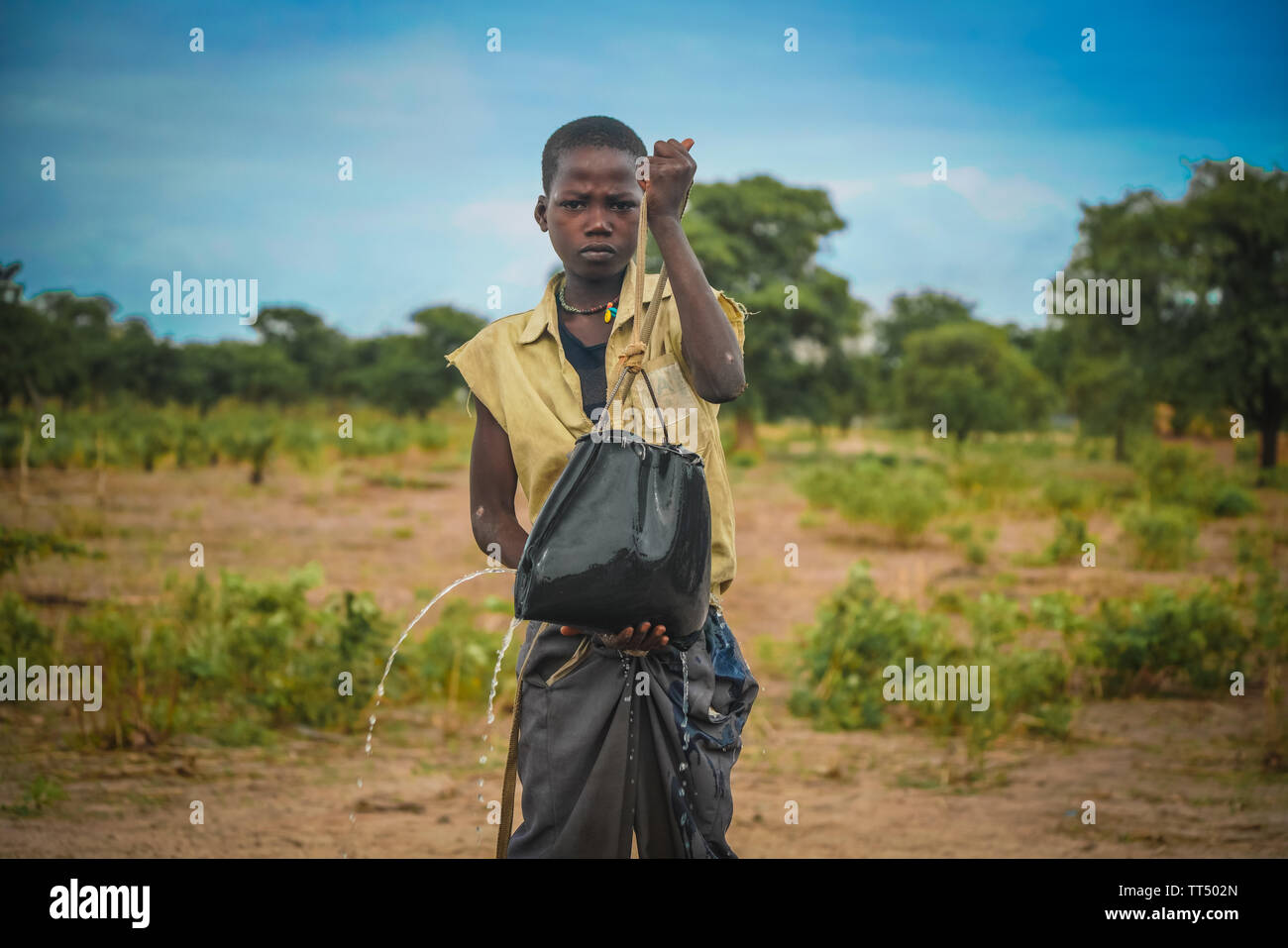 Pulling water well hi-res stock photography and images - Alamy