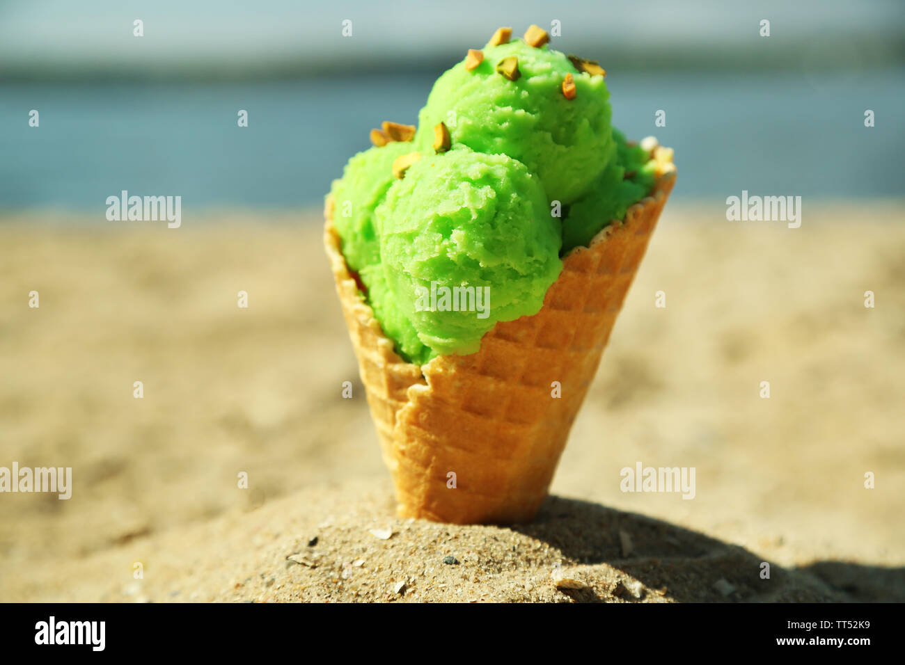 Wafer the beach hi-res stock photography and images - Alamy