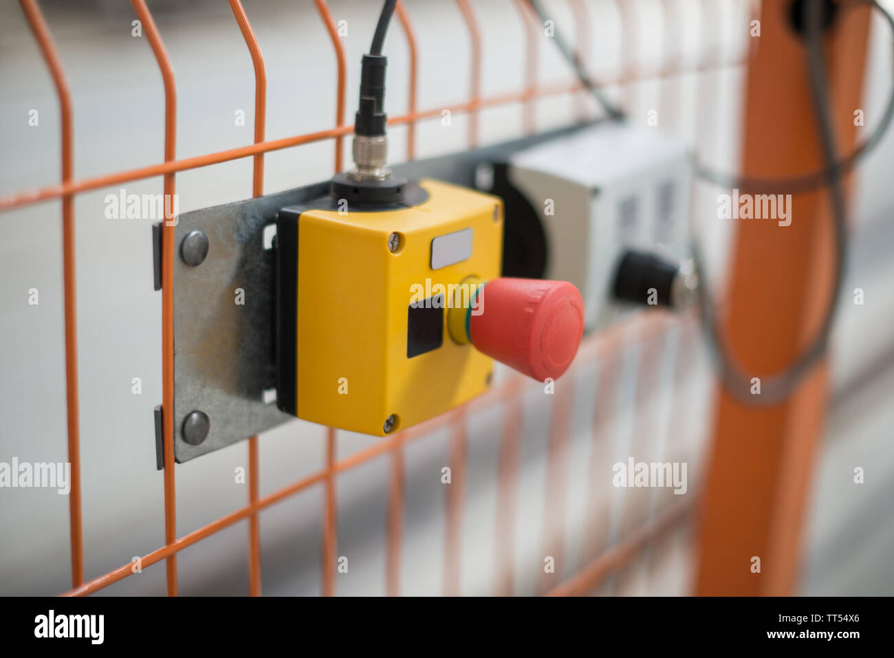 Emergency stop chain hi-res stock photography and images - Alamy