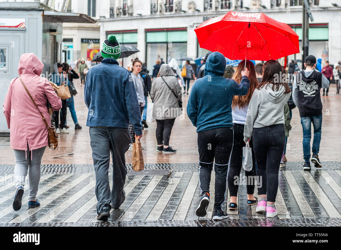 Patrick street hi-res stock photography and images - Alamy