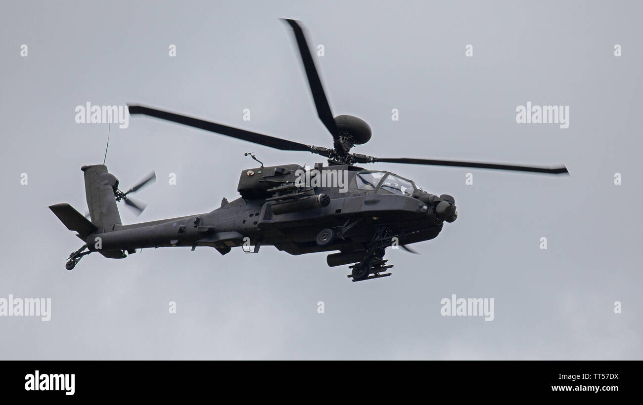 AgustaWestland Apache AH Mk1 in flight at Duxford Aerodrome ...