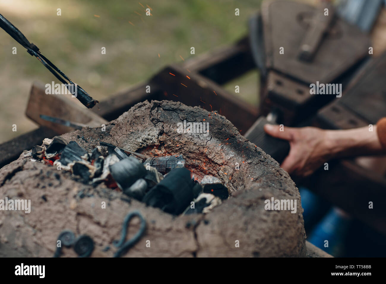 Blacksmith at work medieval hi-res stock photography and images - Alamy