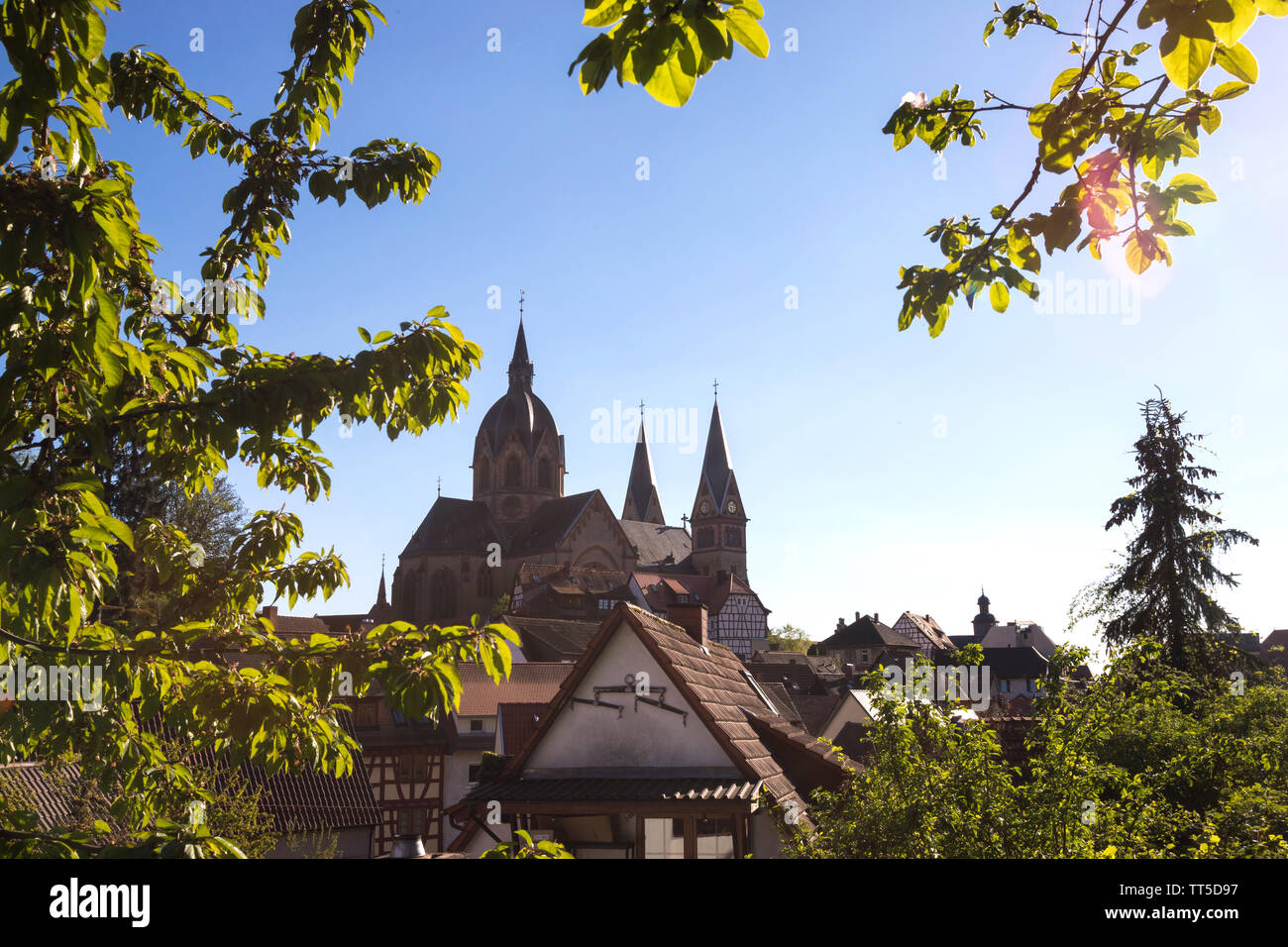 Bergstrasse sun hi-res stock photography and images - Alamy