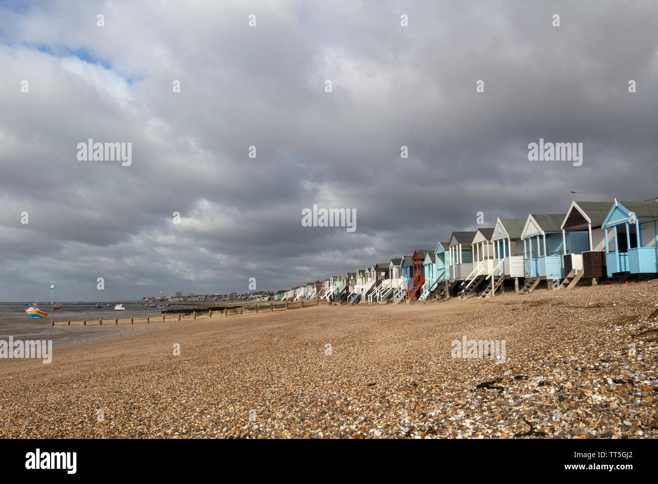 Stormy day at Thorpe Bay, near Southend-on-Sea, Essex, England Stock ...