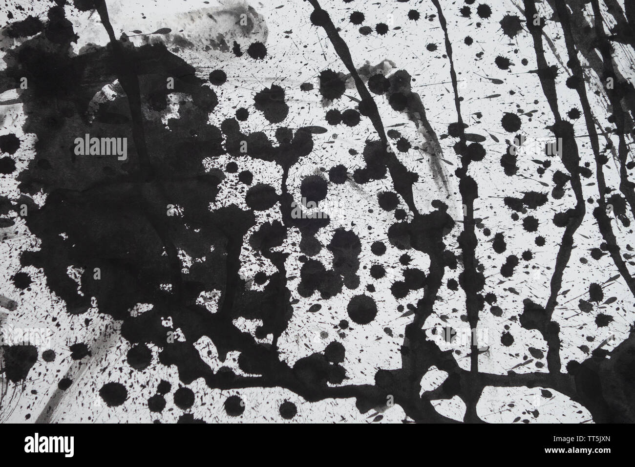 Black ink splatter paper hi-res stock photography and images - Alamy