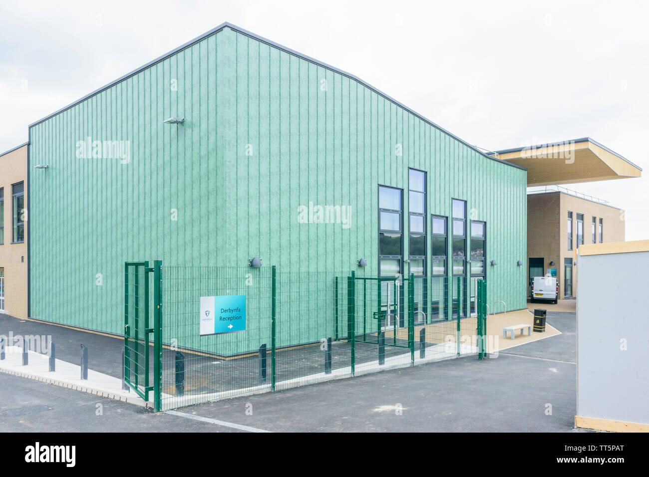 Tonyrefail community school hi-res stock photography and images - Alamy