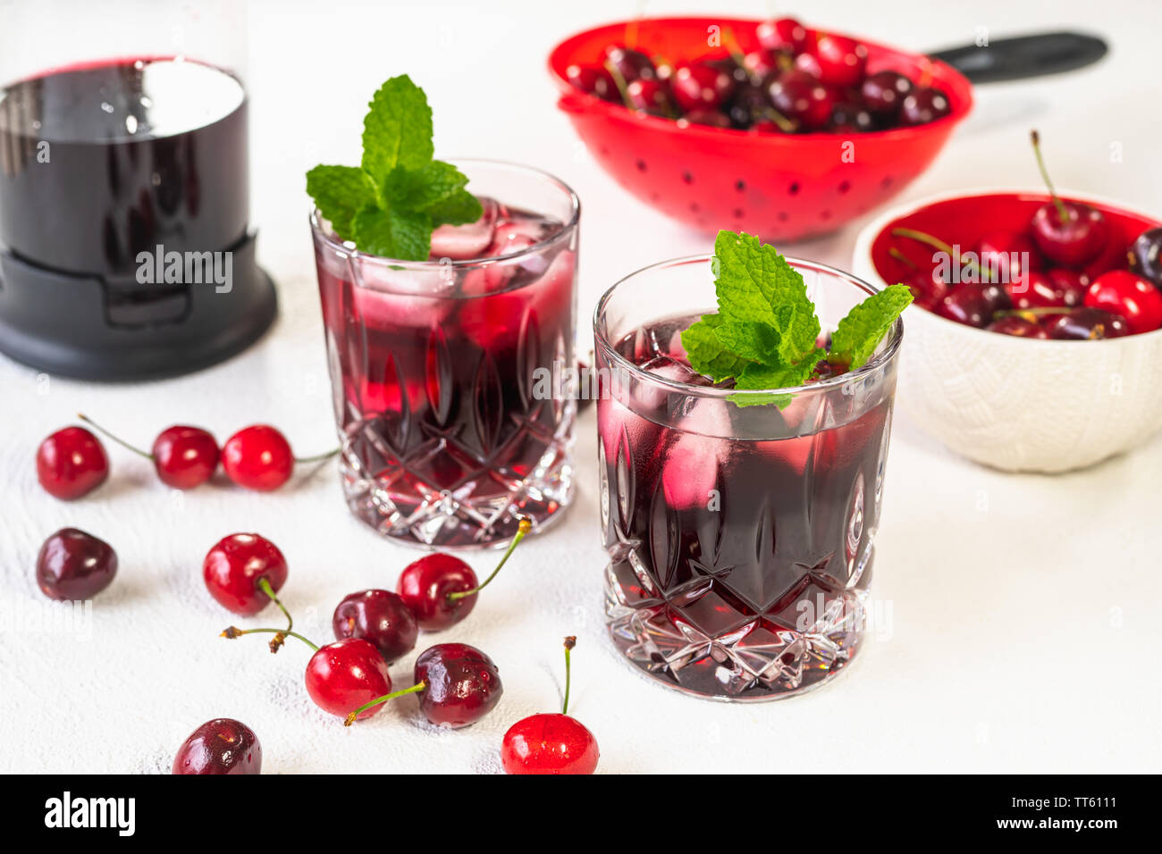 Ice and cherry hi-res stock photography and images - Alamy