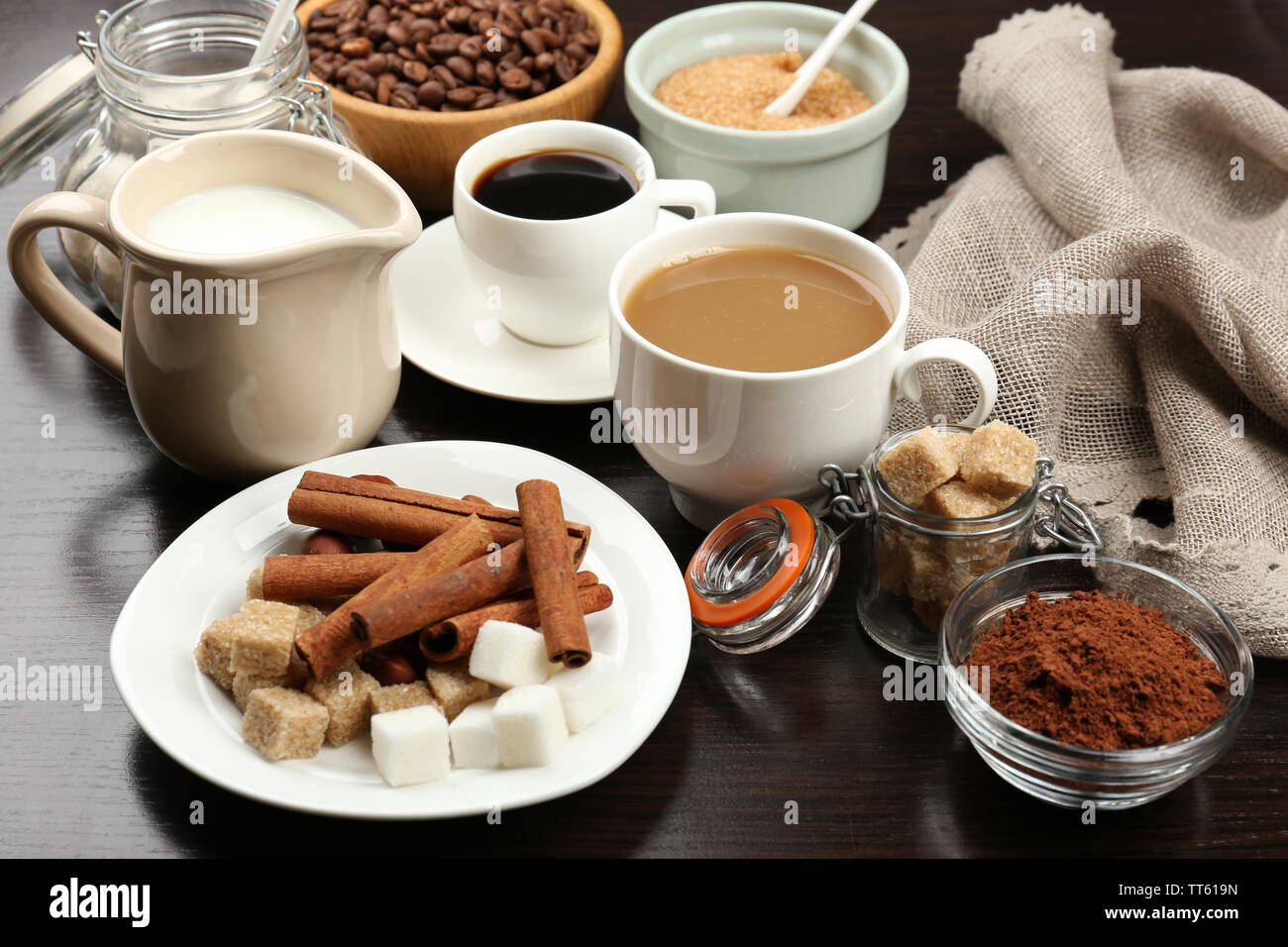 Roasting cocoa bean hi-res stock photography and images - Alamy